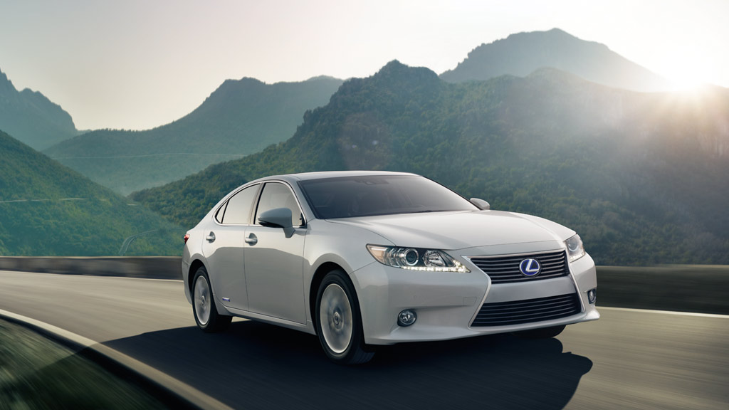 Lexus Continues to Provide the Best: A Review of 2013 Lexus Hybrids ...