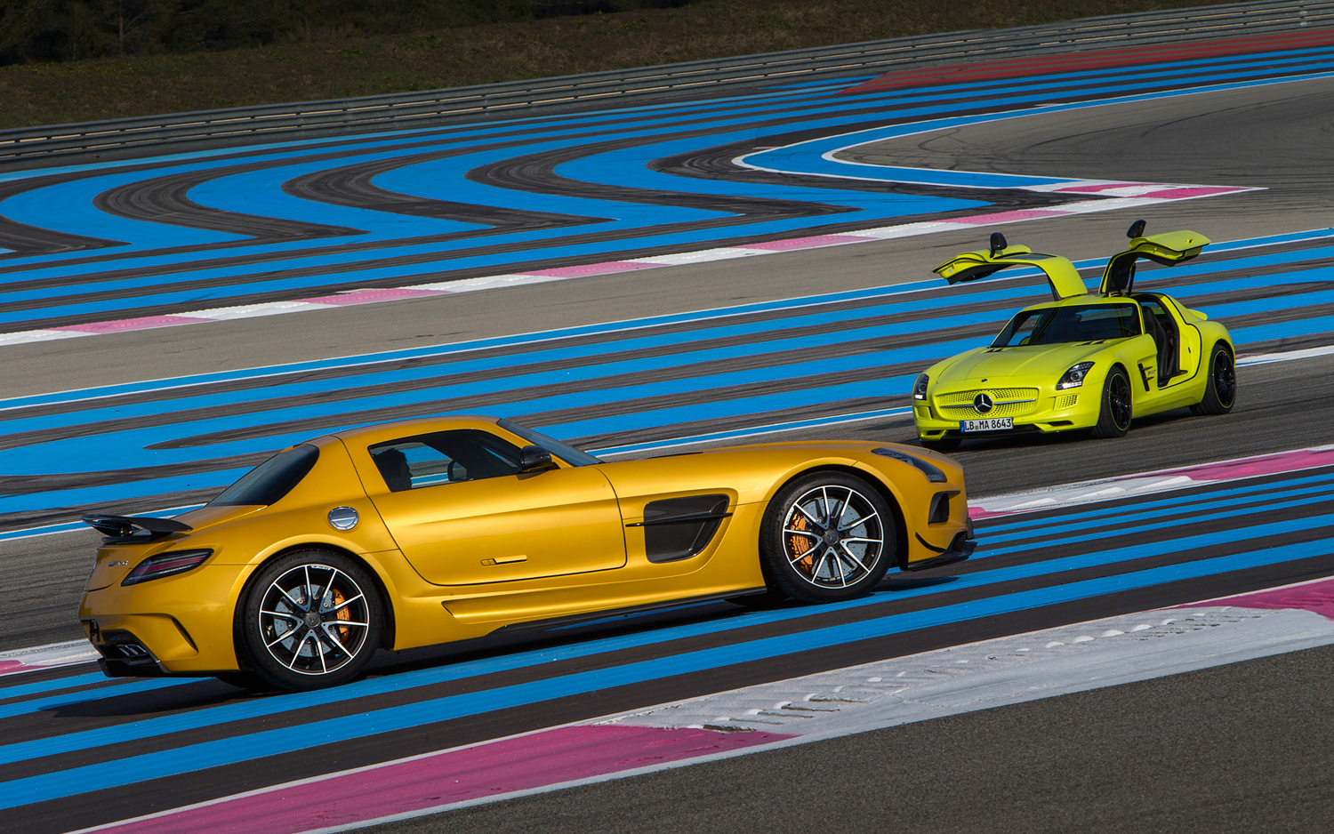 Mercedes-Benz SLS AMG Electric Drive: The Future of the Super Car is ...