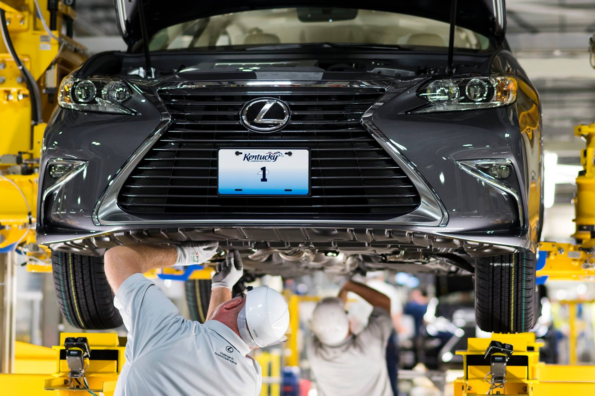 Lexus ES: Made in USA – Park Place Dealerships